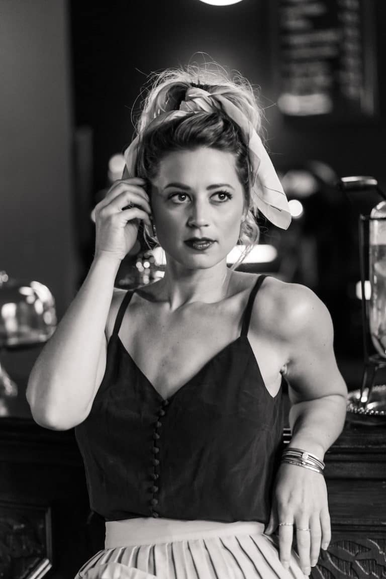 Spring Travel Style Guide: What to Wear While Away - The Road Les Traveled